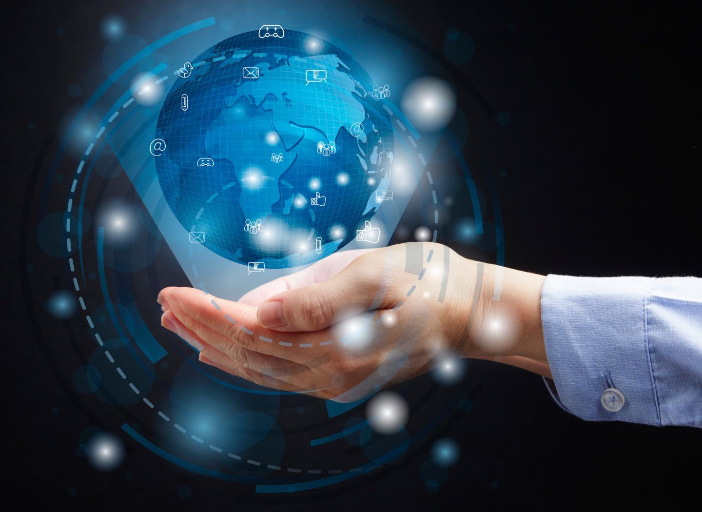 ソリューションサービス部 | Steps